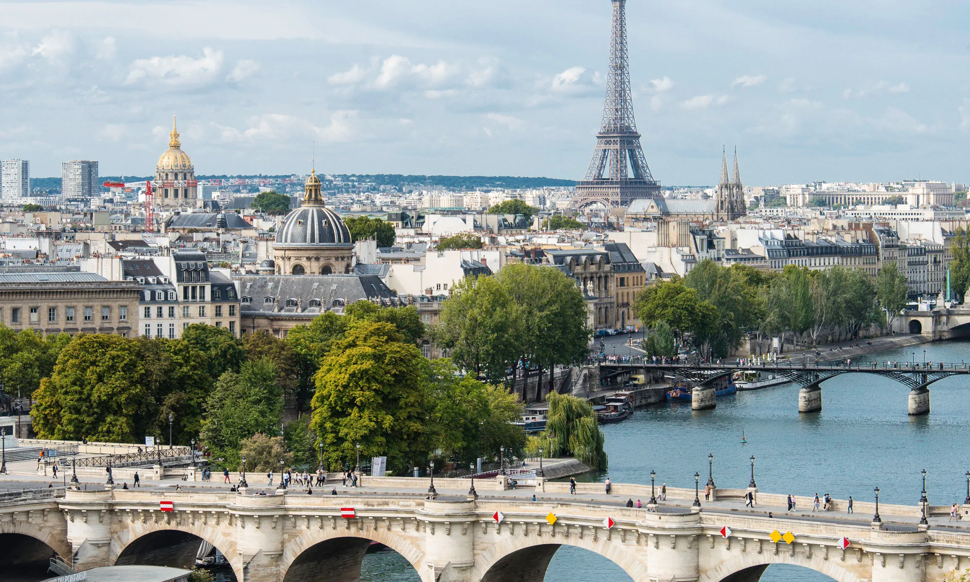 Tour khám phá sông Seine